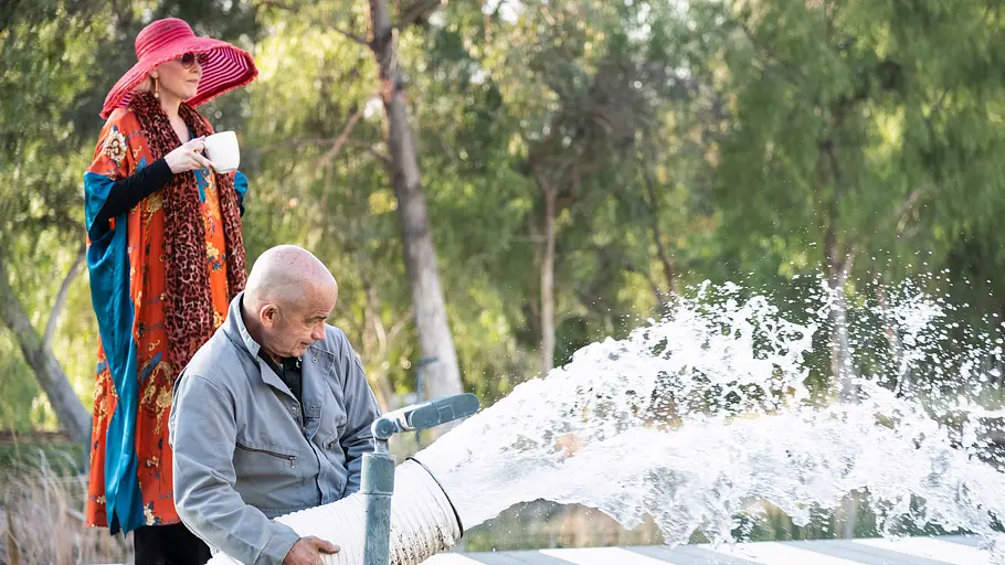 Hacks am 14. Januar 2026 um 02:45 Uhr auf ZDF neo - TV Movie