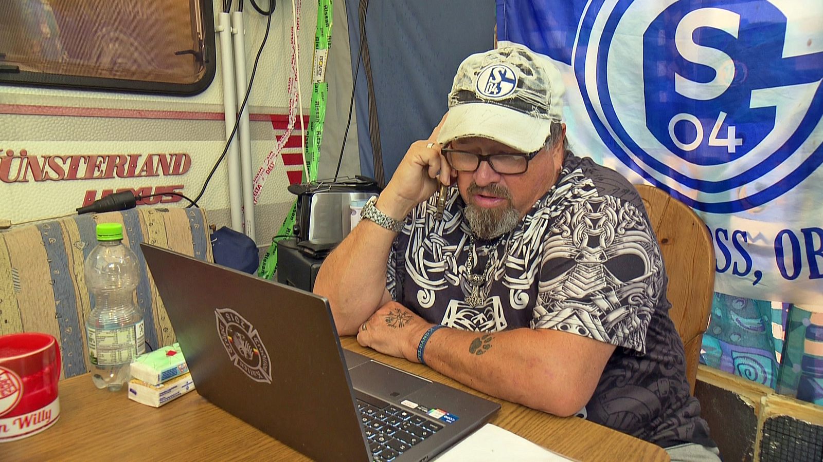 Hartz Rot Gold am 13. Januar 2026 um 17:05 Uhr auf RTL II - TV Movie