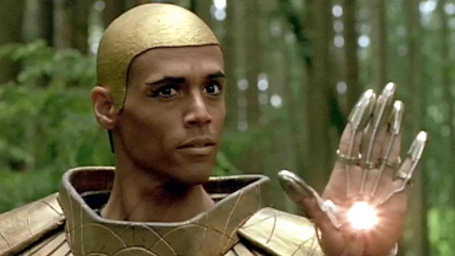 Stargate am 18. Januar 2026 um 00:05 Uhr auf Syfy - TV Movie