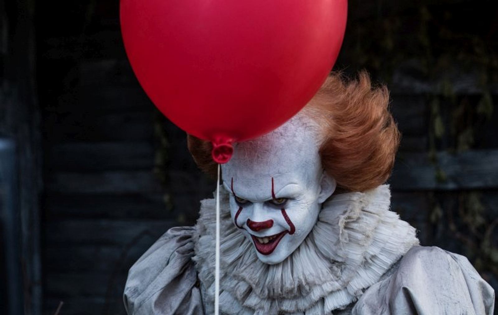 Kommt ES 3? "Pennywise" Bill Skarsgard überrascht mit Statement!