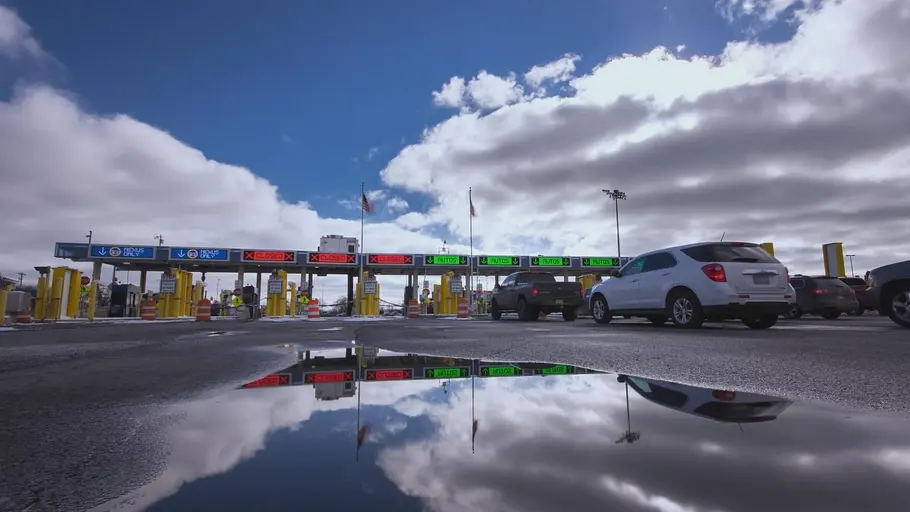 U.S. Border Patrol - Einsatz an der Grenze am 16. Januar 2026 um 08:55 ...