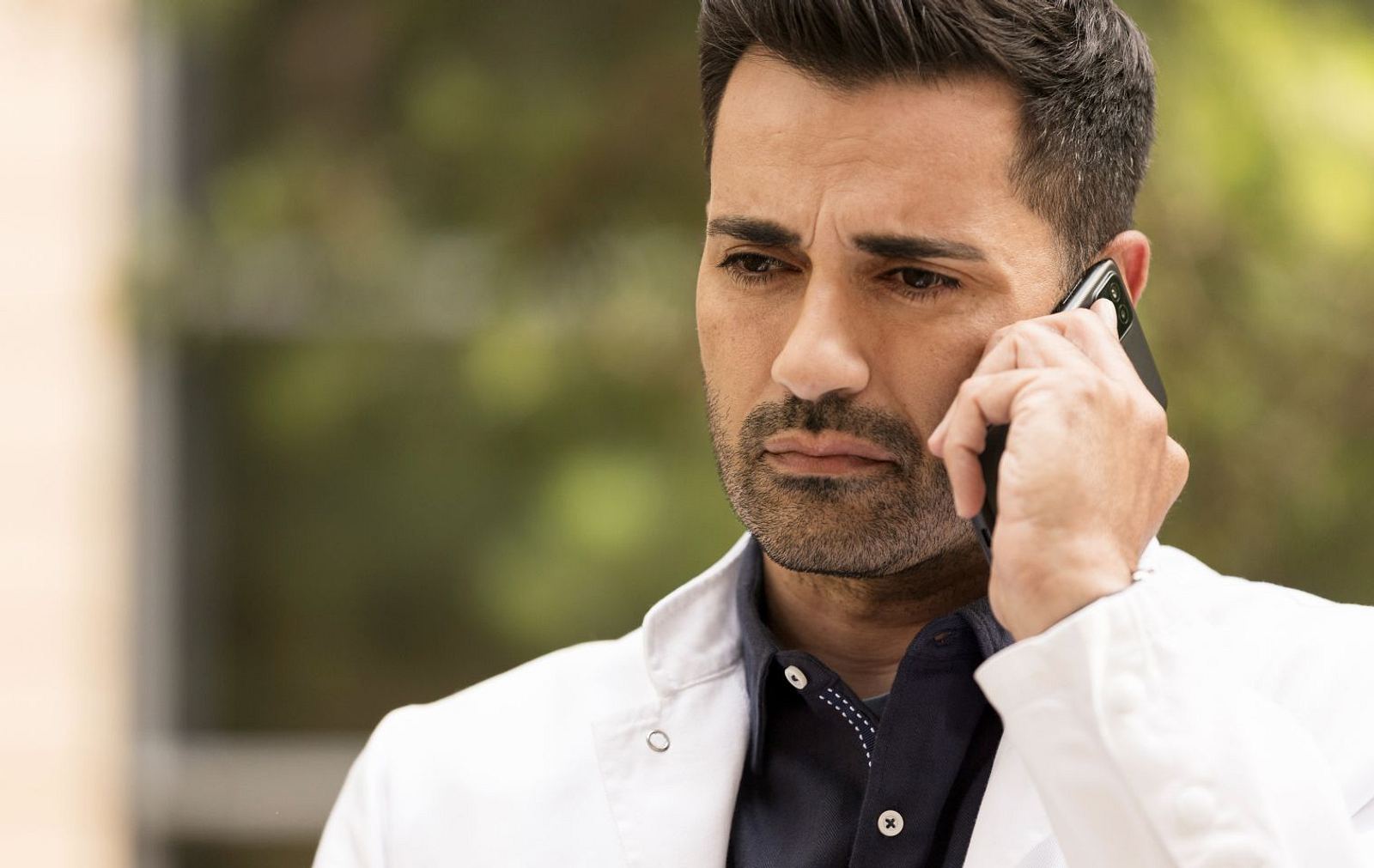 „In aller Freundschaft“: Nächster harter Rückschlag für Ilay!