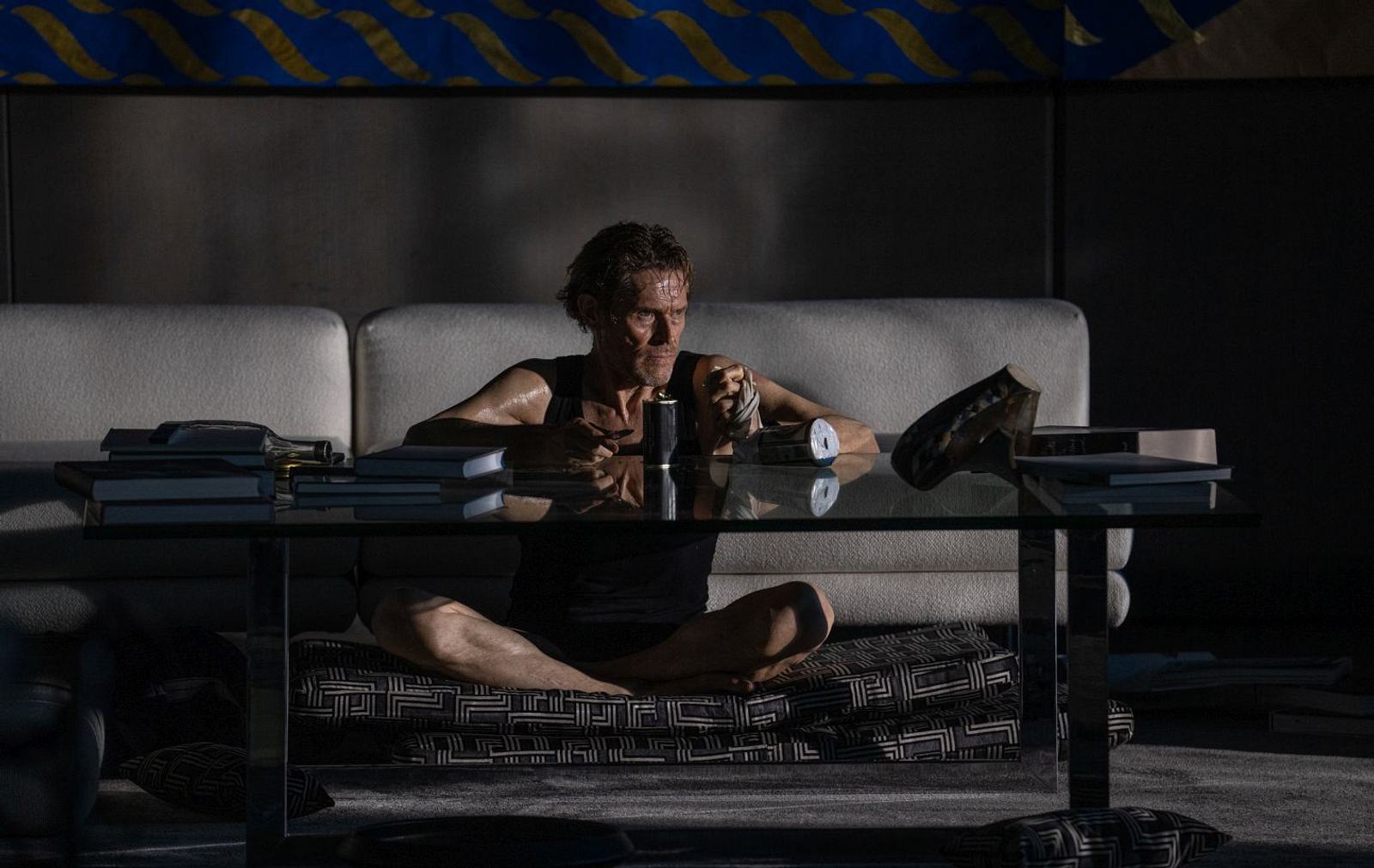 Inside – Filmkritik zum Kammerspiel mit Willem Dafoe!