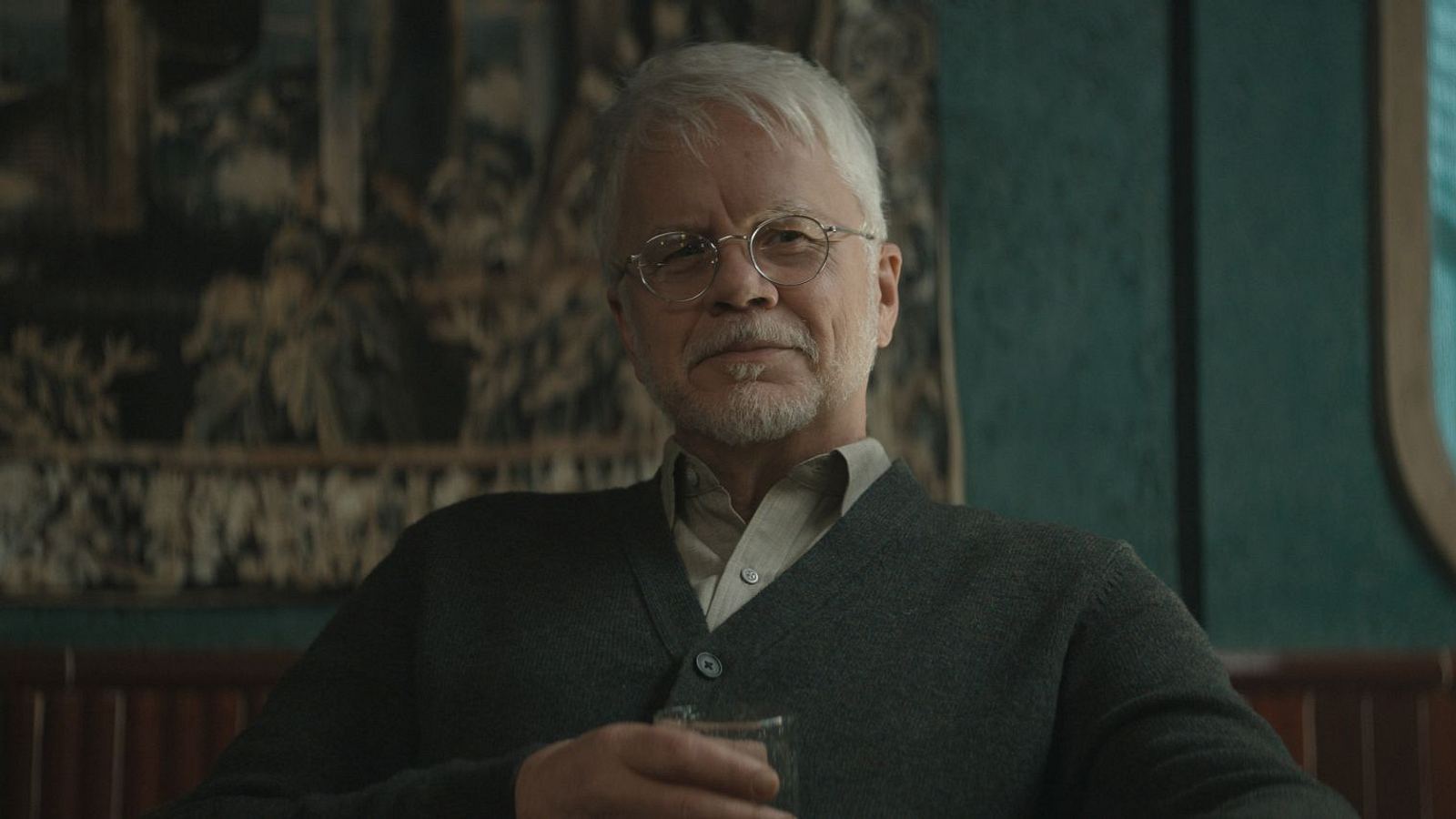 „Silo“ auf Apple TV+: Warum für Tim Robbins die Serie erschreckend ...