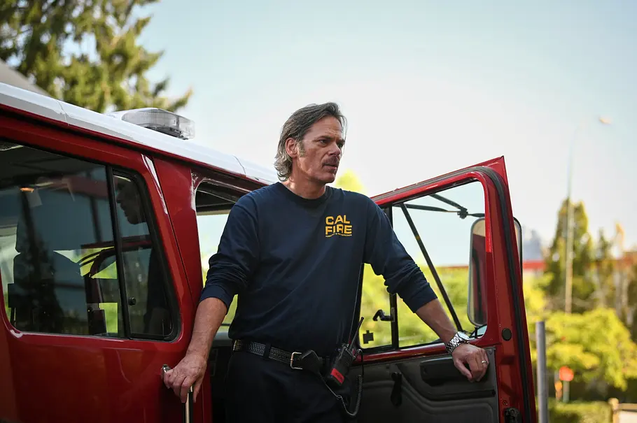 Fire Country am 29. Dezember 2025 um 20:15 Uhr auf Universal TV HD - TV ...