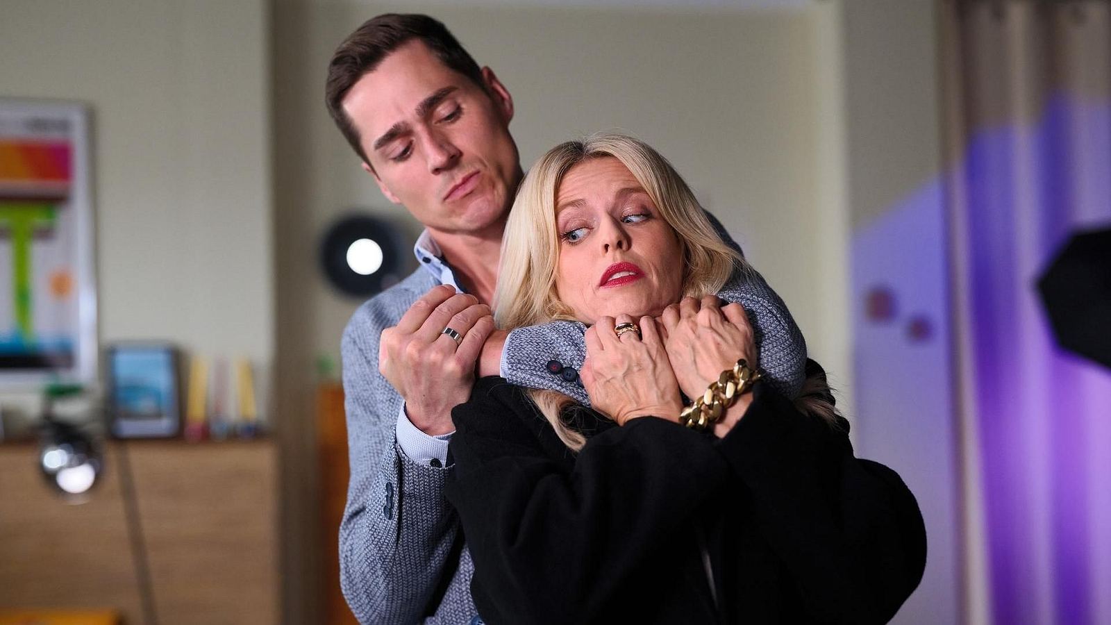 Unter uns am 01. Dezember 2025 um 09:30 Uhr auf RTL - TV Movie