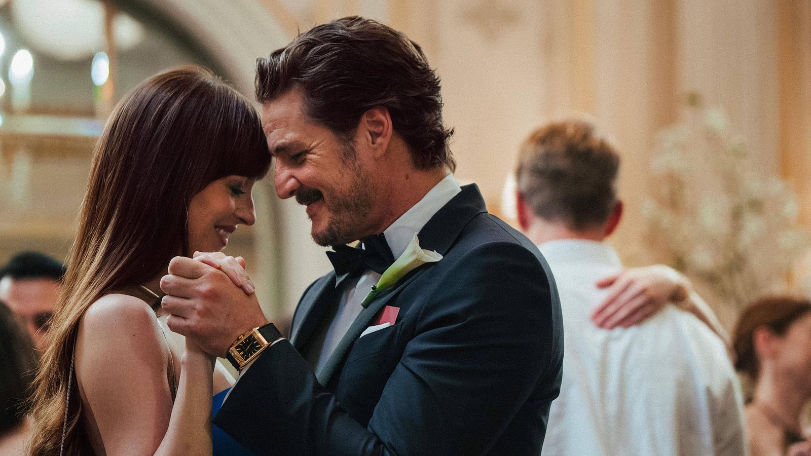 „Was ist Liebe wert – Materialists“: Alles zur neuen Rom-Com mit Dakota Johnson, Chris Evans und ...