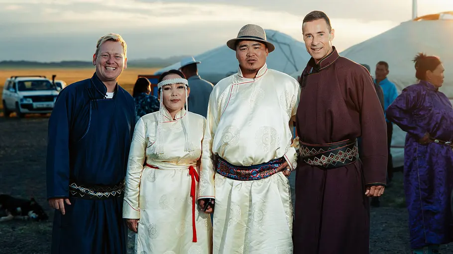 Neue ARD-Dokureihe: Kai Pflaume und Knossi auf „Hochzeitsreise“ durch ...