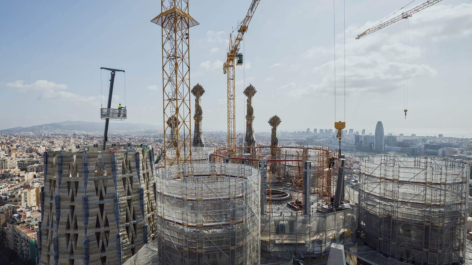 Architektur extrem am 09. Juni 2026 um 11:35 Uhr auf National ...