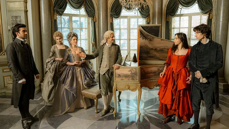 Mozart/Mozart: Neue ARD-Serie startet heute – Handlung & Kritik