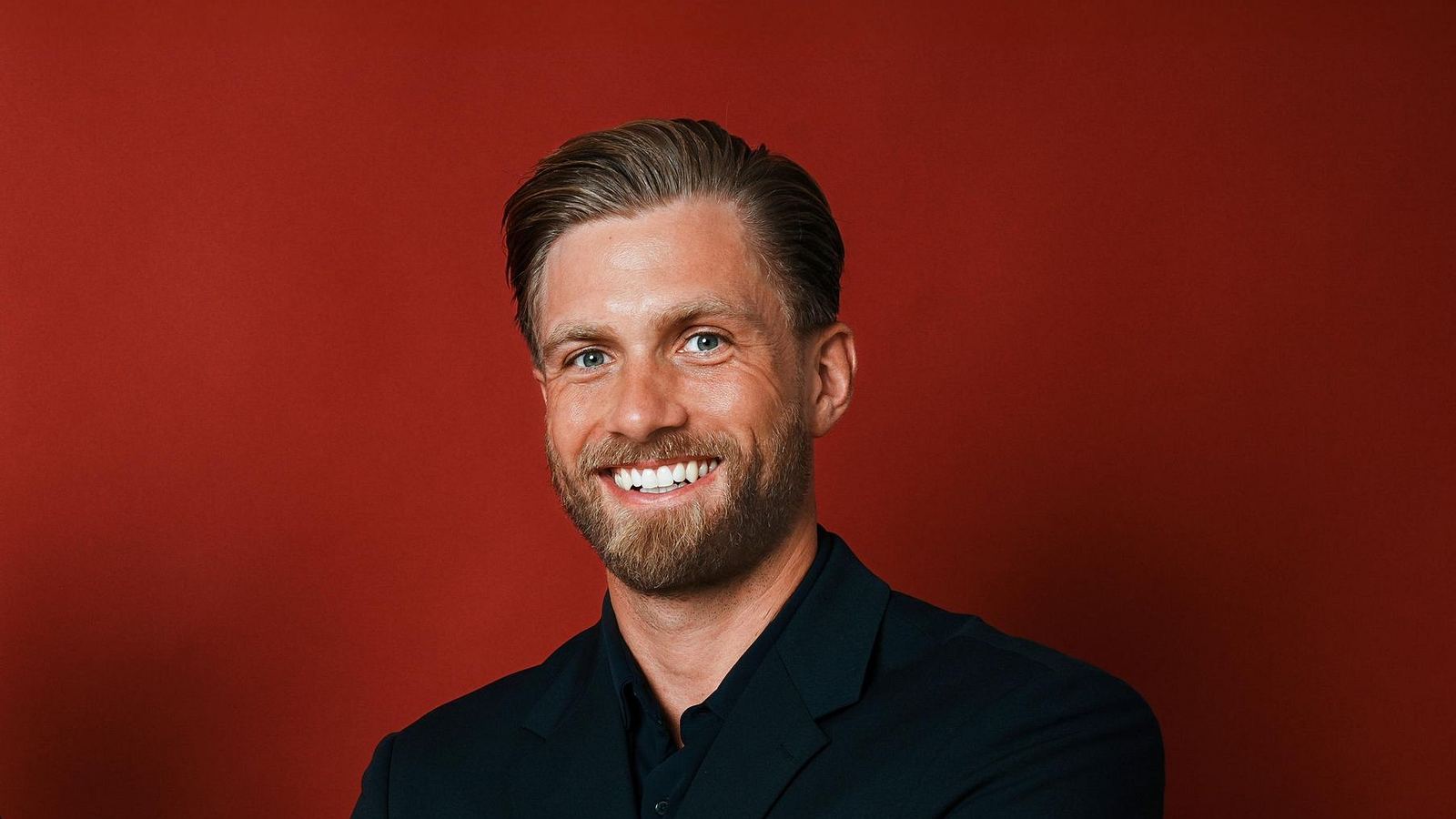 Penis des neuen Bachelors in aller Munde: Sebastian Paul zeigt auf ...