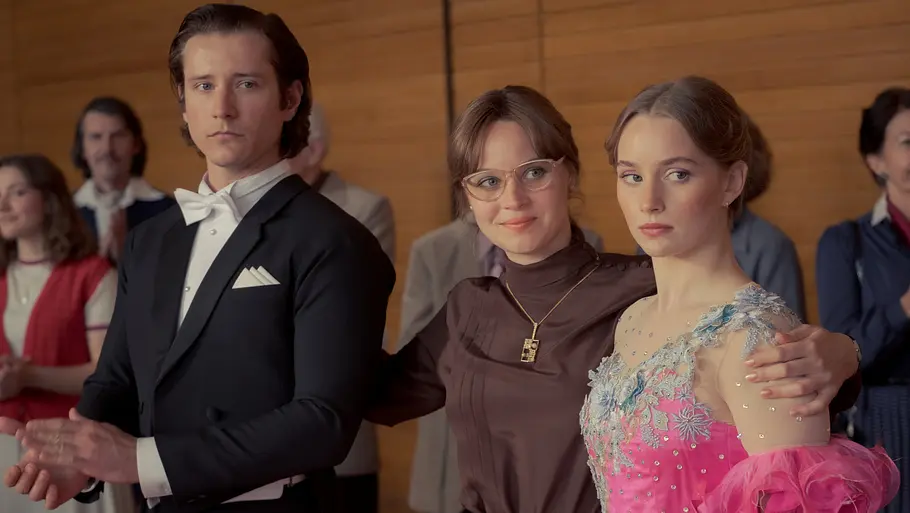 „Ku’damm 77“: Kommt eine weitere Staffel? Alle Infos zur Zukunft der Serie