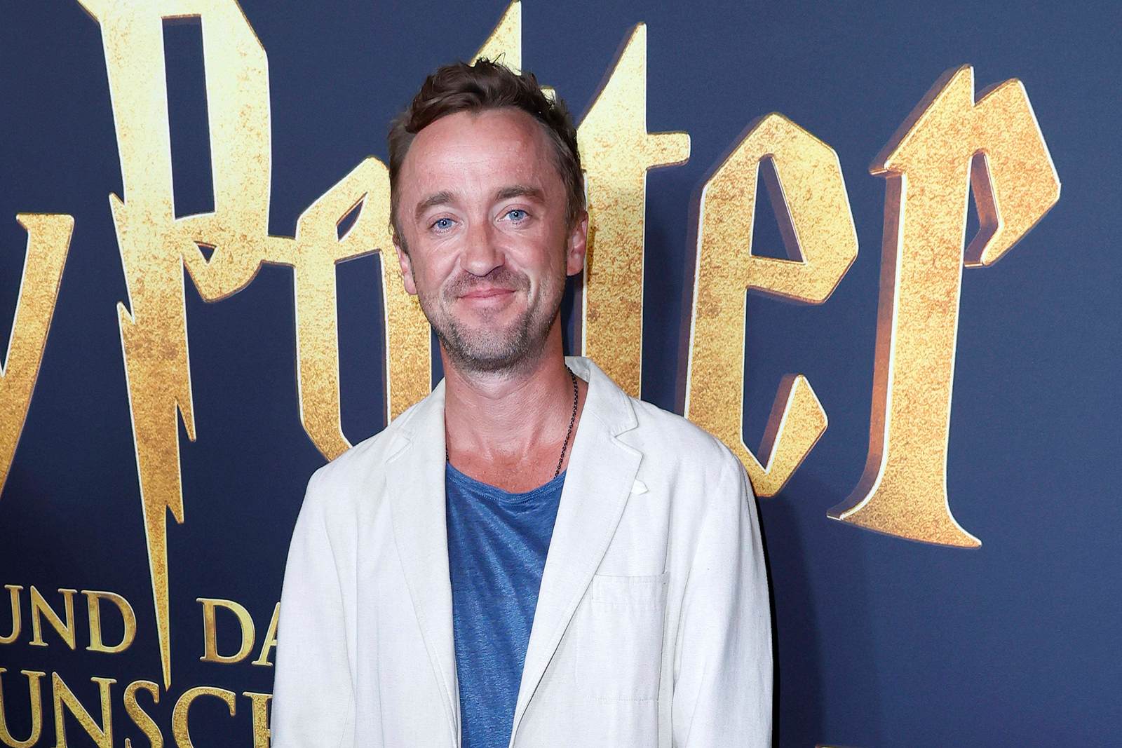 Bokep dootstream we started with a little light kissing and