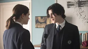 „Fourth Wing“-Verfilmung: Rennen zwischen Emilio Sakraya oder Josh ...